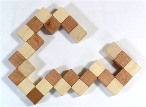 Building A Snake Cube Puzzle
