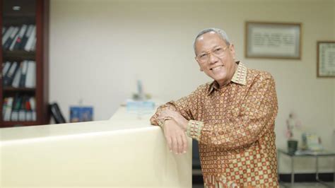Kolom Pakar Prof Tjandra Yoga Aditama Pendidikan Di RUU Kesehatan