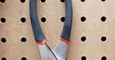 Pegboard Pliers Holder By The Printed Aquarium Download Free Stl