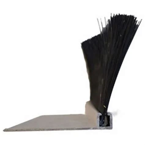 Hard F Type Nylon Dock Leveler Seal Brush Bristle Length 11 20 Mm At Rs 800 Piece In Amritsar