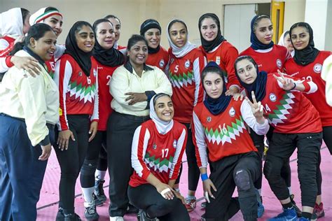 گزارش سایت هندی از سفر دختران کبدی‌کار ایران به سرزمین شاهرخ‌خان ایسنا