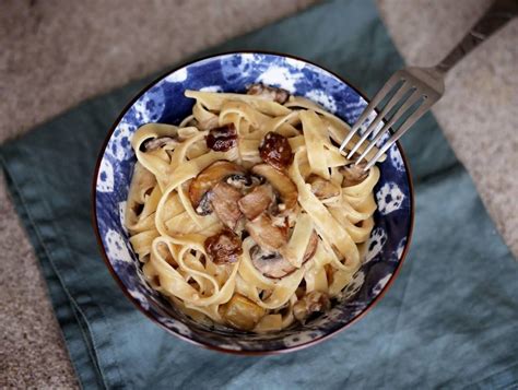 Fettuccine Alfredo With Chestnuts And Mushrooms Kosher