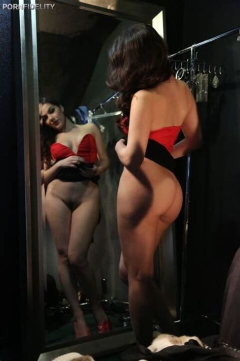 Valentina Nappi In A Mirror Lasikkkk