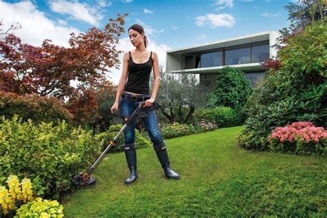 Worx 20v Li Ion Cordless Grass Trimmer 12 In Canadian Tire