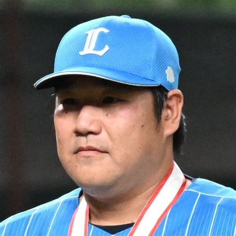 【動画】「おかわりさんっぽい子どもだなぁと思ったらお子さんだった」西武・中村剛也の次男が試合前イベントに 父親似の立派な体格「どんな選手になる