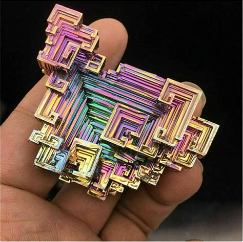 Jp ビスマス結晶 ビスマス Bi 金属結晶 レインボー ブライト メタル ミネラル 標本 オリジナルの自然 アート