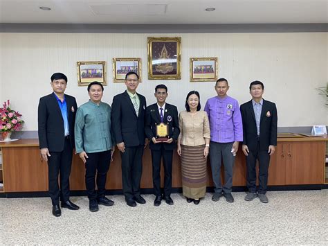 อธการบดมหาวทยาลยพะเยา รวมแสดงความยนดกบนสตวทยาลยการศกษา