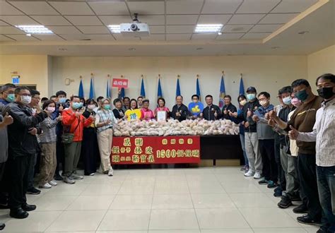 饅頭哥哥姐姐愛心巡迴至府城 慈善暖心送榮民眷