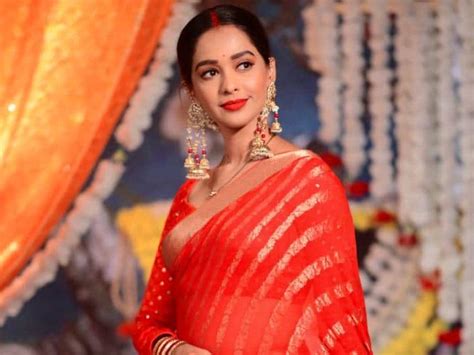 Kumkum Bhagya Prachi Aka Mugdha Chaphekar Husband Ravish Desai Love