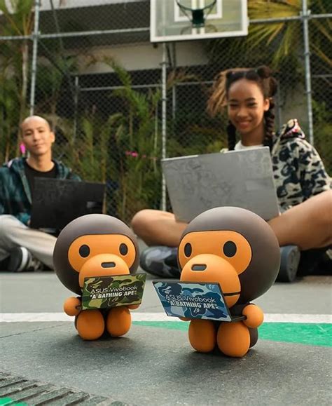 ASUS apresenta a edição exclusiva Vivobook S 15 OLED BAPE em colaboração com a marca A BATHING