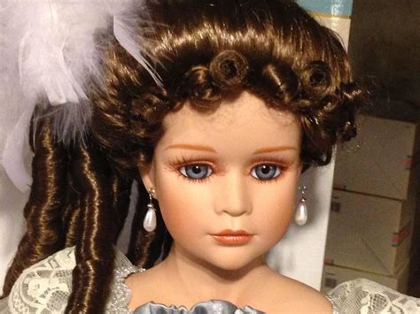 Rare Vivian Court Of Dolls 27 Fine Porcelain Doll By Artist Jenny 21