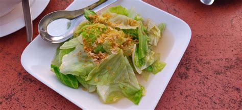 กะหล่ำปลีผัดน้ำปลา • บรรยากาศดีมาก อาหารอร่อย ราคามาตราฐาน วิวสวย ลม