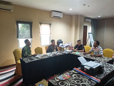 Dekan Fakultas Strategi Pertahanan Unhan Ri Didampingi Wakil Dekan