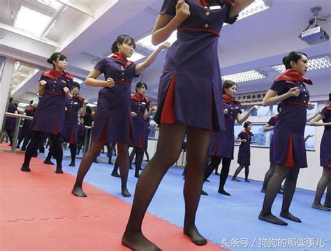 空姐學習詠春拳應對「不規矩」的乘客 每日頭條