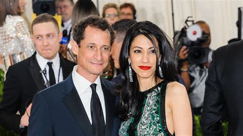 Fbi Wieder Im Spiel Bringt „sexmaniac Anthony Weiner Clinton Ins Taumeln