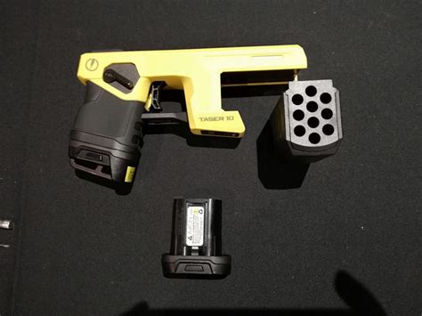Taser 10 The New Taser Weapon Destined For Uk Policing Omega