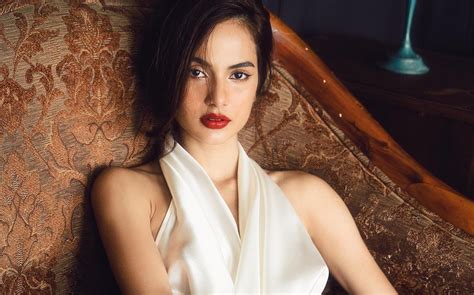 Emma LÊ Tin Tức Mới Nhất Mỹ Nhân Lai Tây ở Chị Chị Em Em 2 được ủng Hộ