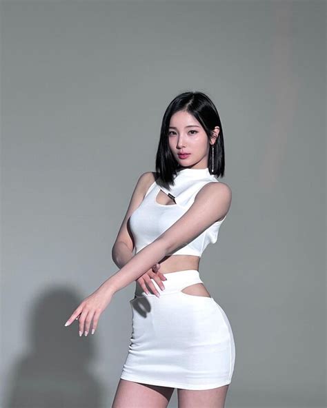 소희 볼륨 몸매 빛난 란제리 화보 촬영 현장 완벽 S라인