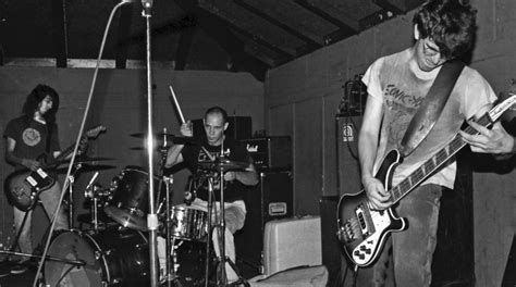 Freakscene The Story Of Dinosaur Jr Bertha Dochouse