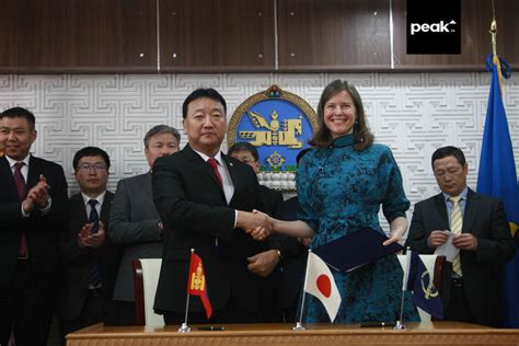 80 сая ам долларын хөнгөлттэй зээл 56 сая ам долларын буцалтгүй тусламжийн гэрээ байгууллаа