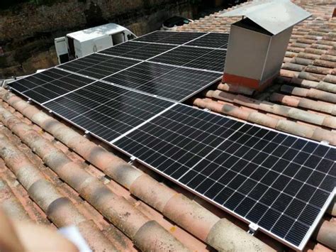 Installació fotovoltaica per autoconsum a Sant Joan de Mollet Gironès