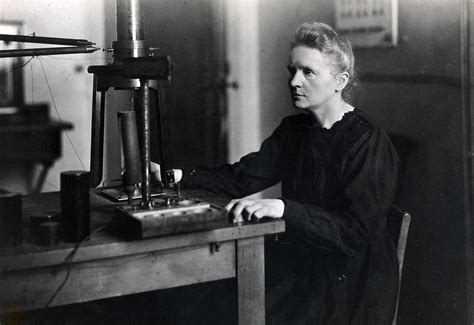 El Mundo Recuerda A Marie Curie La Primera Mujer En Ganar El Nóbel De Física Y La Primera