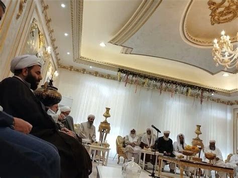 مولوی عبدالحمید در دیدار با نماینده مقام معظم رهبری حادثه شاهچراغ را