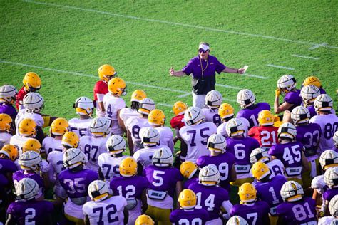 Lsu Football Brian Kelly Provides Final Updates Rb Logan Diggs