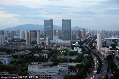 河北秦皇岛：河北大街街景