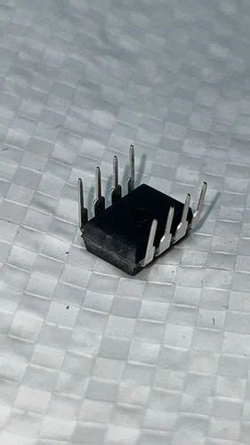 At24c1024 Atmel Eeprom Ic At Rs 25piece Eeprom Memory Chips In