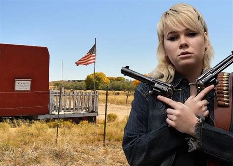 Comenzó El Juicio Contra La Armera De “rust” Por La Muerte De Halyna Hutchins Durante La