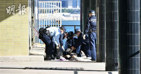 中區政府碼頭對開 男子浮屍海面 1107 20230106 港聞 即時新聞 明報新聞網