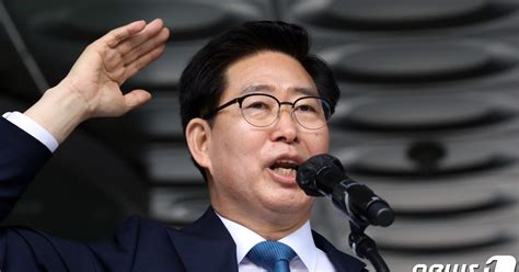 양승조 충남지사 여당 부동산 대책 우왕좌왕·갈팡질팡하고 있다