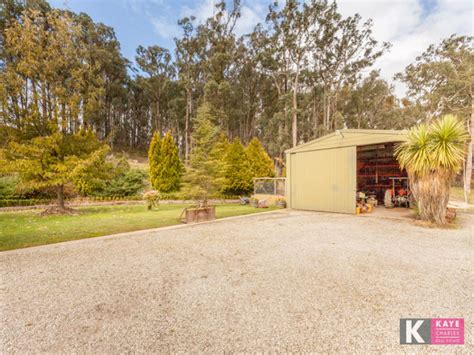 765 Gembrook Road Pakenham Upper Kaye Charles Real Estate