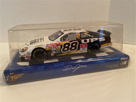 Winners Circle Nascar Dale Jarrett 88 Ford Taurus Ups 124 Diecast Car