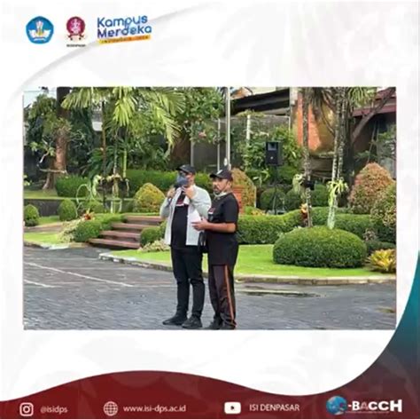 Rektor Institut Seni Indonesia ISI Denpasar Prof Dr Wayan Kun