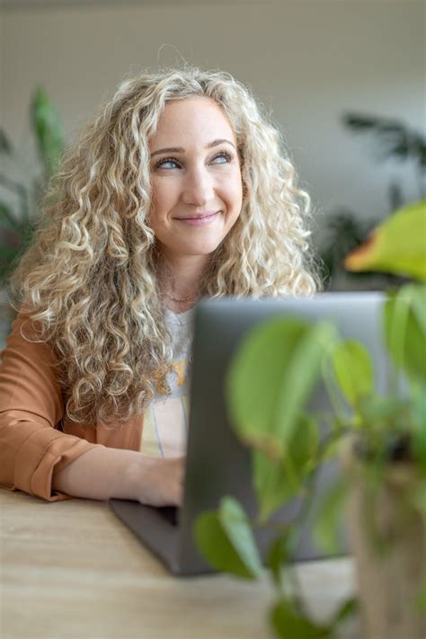 4 Key Components For A Captivating Linkedin Carousel Post Lindsay