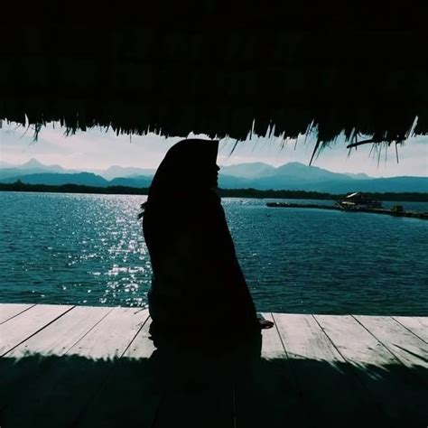 Raras Rahayu Raras Rahayu • Threads Say More