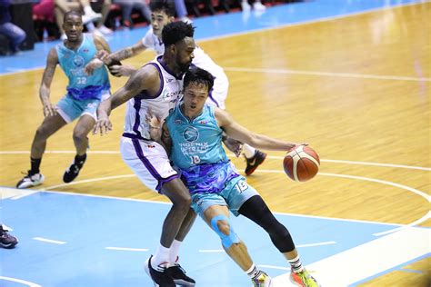 PBA Always Ready Mindset Pays Off For Encho Serrano Inquirer Sports