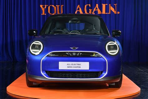 ราคาอย่างเป็นทางการ Mini Cooper Se My2025 1 699 000 1 799 000 บาท เพิ่มรุ่น Hightrim