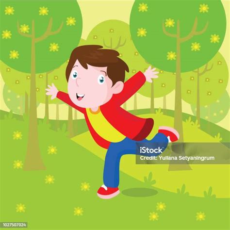 Mutlu Ve Neşeli Sevimli Küçük Çocuk Görünüyor Çalıştırıyorsanız Ve