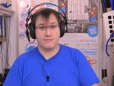 Converting Wired Headphones Into An Open Source Bluetooth Alternative