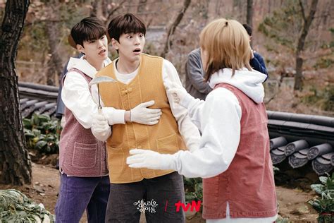 Tvn Drama On Twitter 체험 1일 노예 현장 오정신 발에 흙이라도 묻을까 조심조심 ∑°Д° 이젠