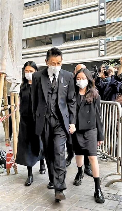 劉德華送別97歲亡父！低頭不語步入靈堂1家3口「現場同框」畫面曝｜四季線上4gtv