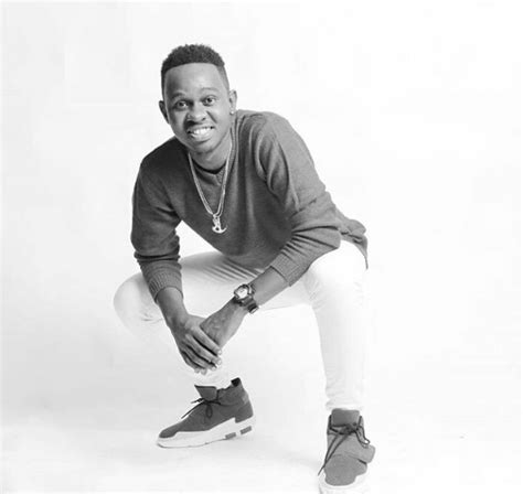 Diamond Ana Mapungufu Lakini Tunayavumilia Lavalava Ghafla Tanzania