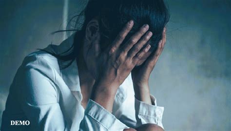 டேட்டிங் செயலி மூலம் அறிமுகம் ஓட்டலுக்கு நம்பி சென்ற இளம்பெண் கூட்டு பலாத்காரம் வீடியோ எடுத்து