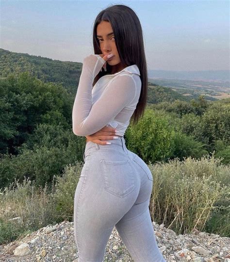 Superenge Jeans Curvy Girl Outfits Chic Outfits Fashion Outfits Hot