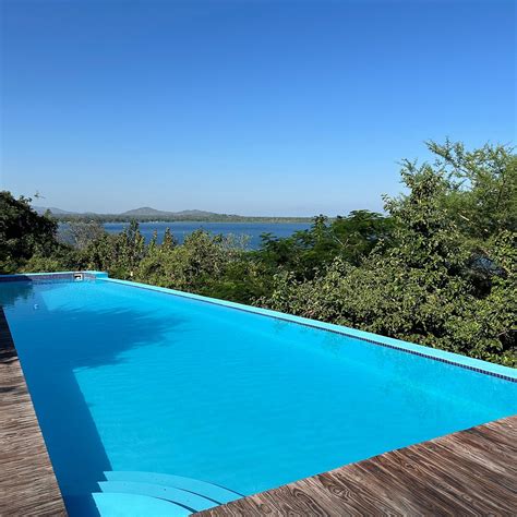 Pumulani Lodge Robin Pope Safaris Hotel Reviews Lake Malawi