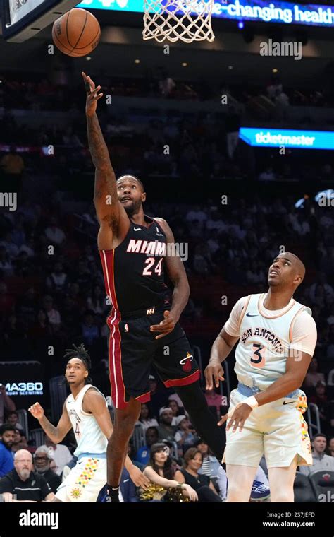Miami Heat Forward Haywood Highsmith 24 Shoots Over San Antonio Spurs