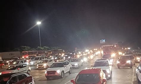 1 Km Long Traffic Jam At Panthangi Toll Plaza
